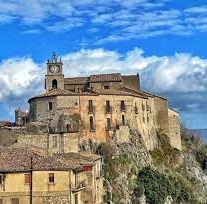 In treno, con il Touring, a Castelvetere sul Calore (Av)