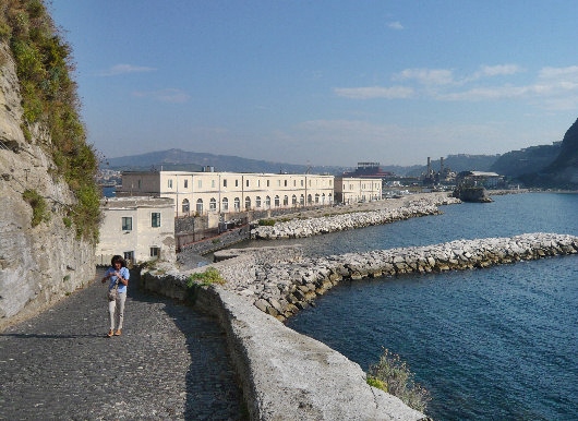 Napoli: Nisida, l’Istituto Penale per Minorenni e il Castello